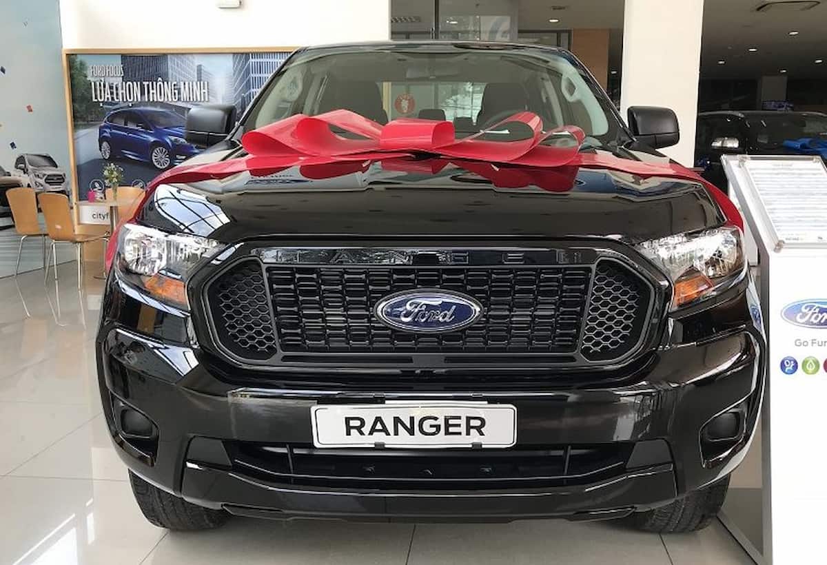 Xe Ford Ranger XL1 màu đen. Hotline 0917039069